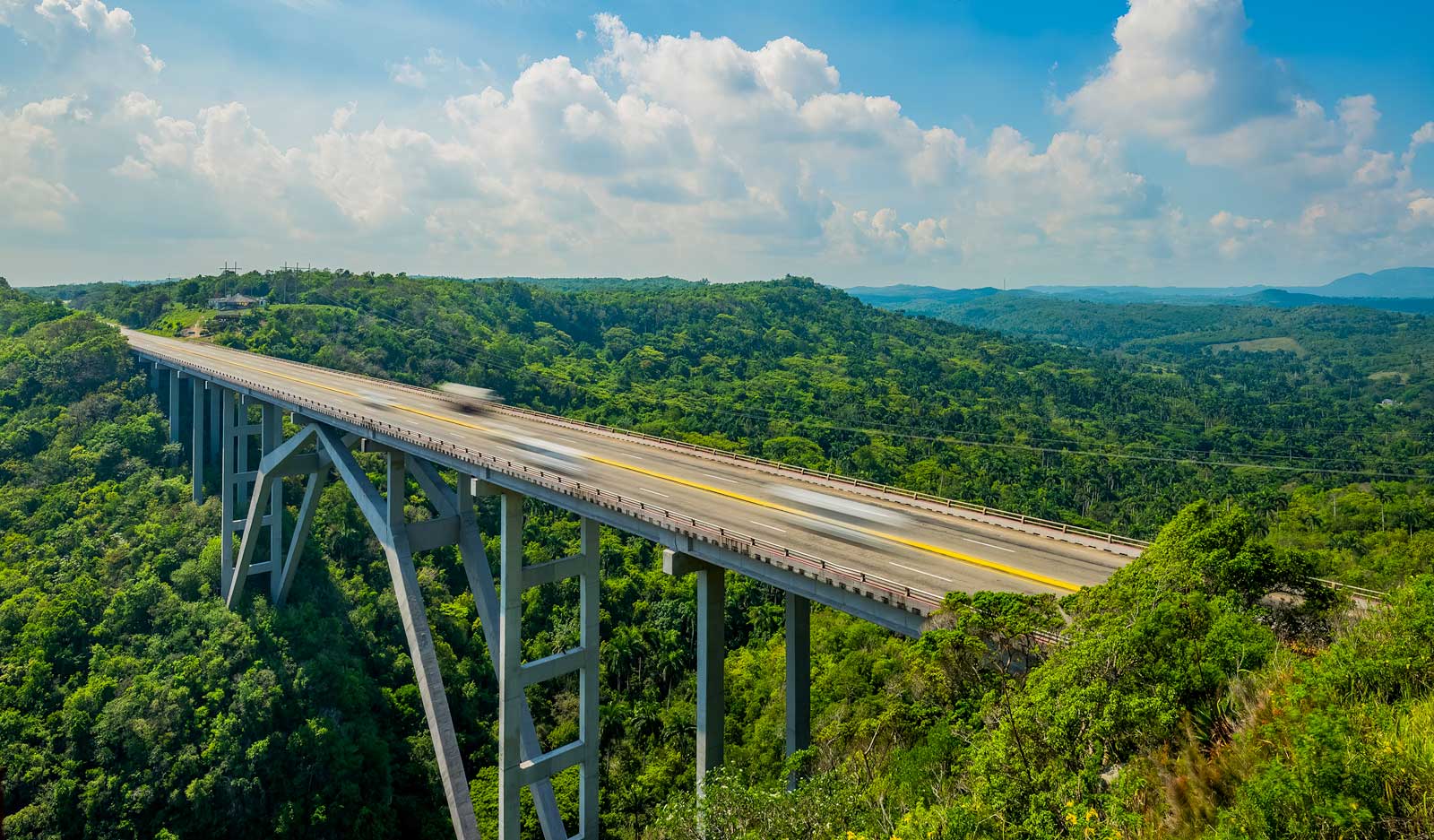 How to Get Around Cuba with Public Transportation · Visit Cuba